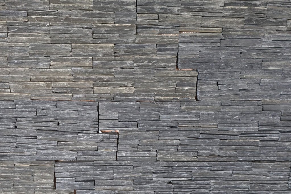 BLACK QUARRY CUT